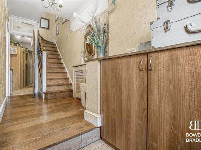 House 3 Bedroom For Sale Hornchurch Greater London 520000 ES101277981