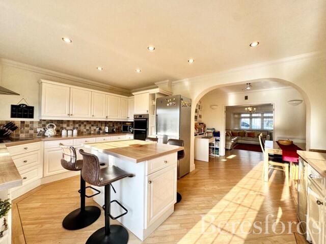 House 3 Bedroom For Sale Hornchurch Greater London 525000 ES100855153