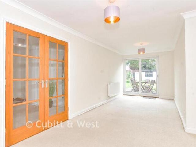 House 3 Bedroom For Sale Hayling Island Hampshire 350000 ELS101856004