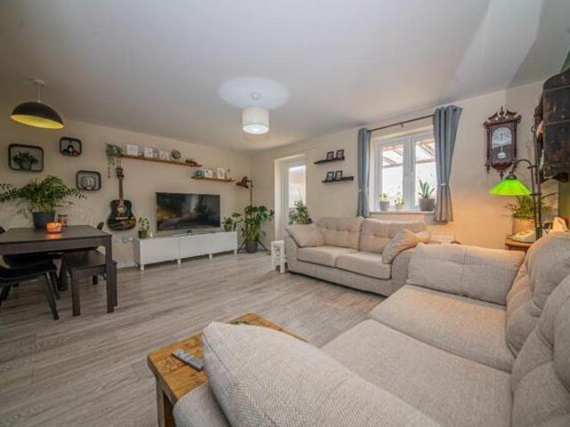 House 3 Bedroom For Sale Hampshire Hampshire 375000 ES100578925
