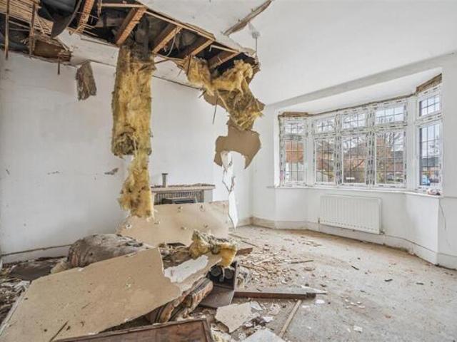 House 3 Bedroom For Sale Hillingdon Great London 960000 ES99840195