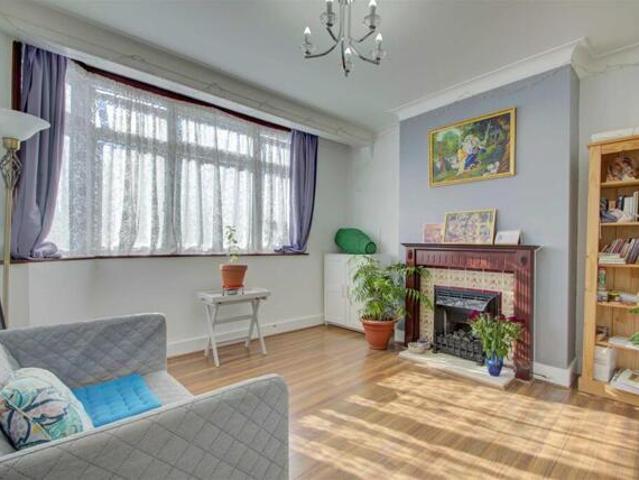 House 3 Bedroom For Sale Hillingdon Greater London 550000 ELS101278137