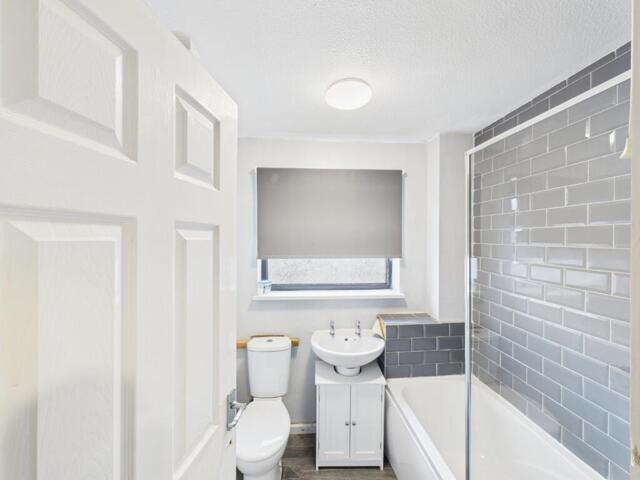 House 3 Bedroom For Sale Hull City Of Kingston upon Hull 170000 ELS99345000