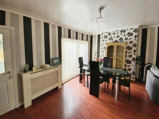 House 3 Bedroom For Sale Hull City Of Kingston Upon Hull 170000 ES98278018