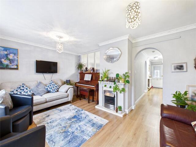 House 3 Bedroom For Sale Ipswich Suffolk 210000 ELS100456358