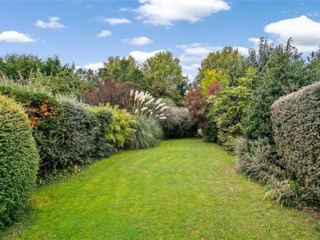 House 3 Bedroom For Sale Isleworth Greater London 1300000 ES99571680