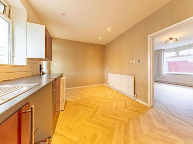 House 3 Bedroom For Sale Oldham Oldham 190000 ES98864696