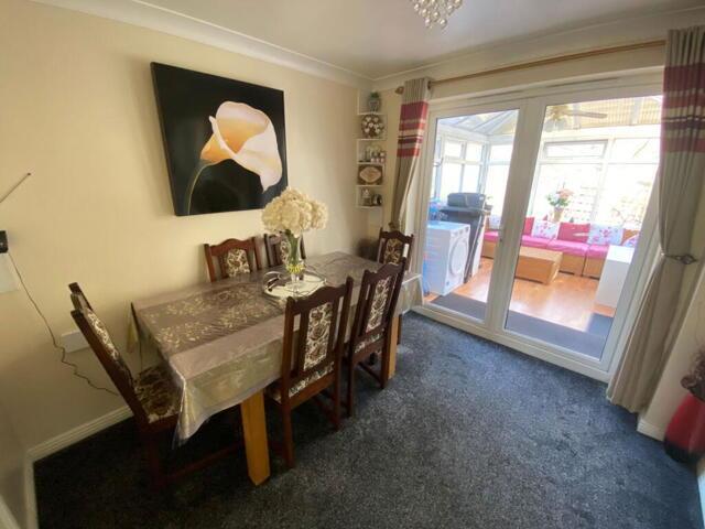 House 3 Bedroom For Sale Oldham Oldham 325000 ELS98800943