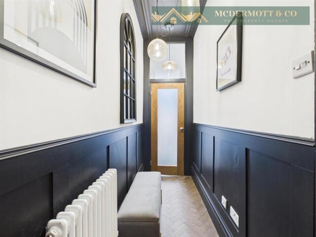 House 3 Bedroom For Sale Oldham Greater Manchester 280000 ES98278059