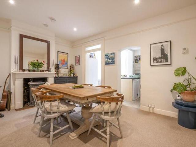 House 3 Bedroom For Sale London Greater London 1200000 ELS99773438