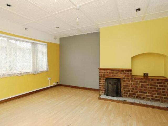 House 3 Bedroom For Sale London Greater London 390000 ELS98864706