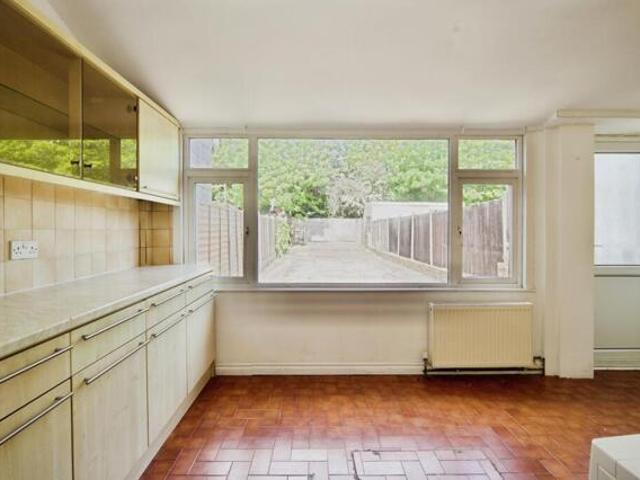 House 3 Bedroom For Sale London Greater London 450000 ES101955424