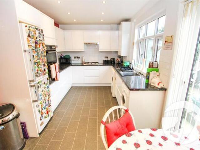 House 3 Bedroom For Sale London Greater London 475000 ES101316200