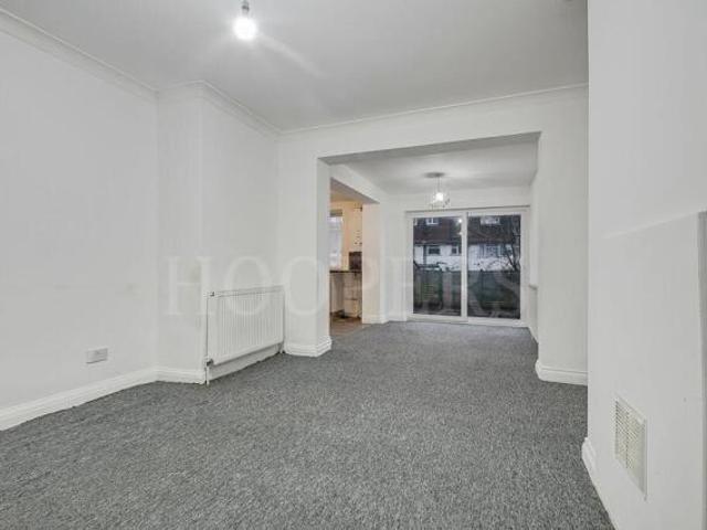 House 3 Bedroom For Sale London Greater London 585000 ELS100398187