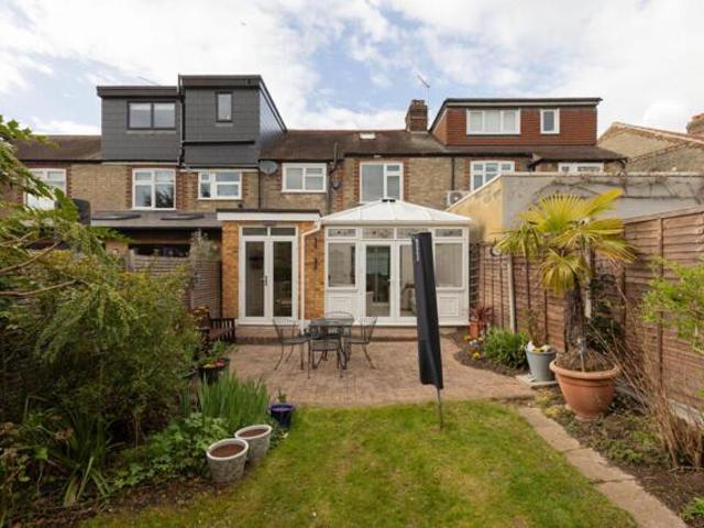 House 3 Bedroom For Sale London Greater London 650000 ES100881464