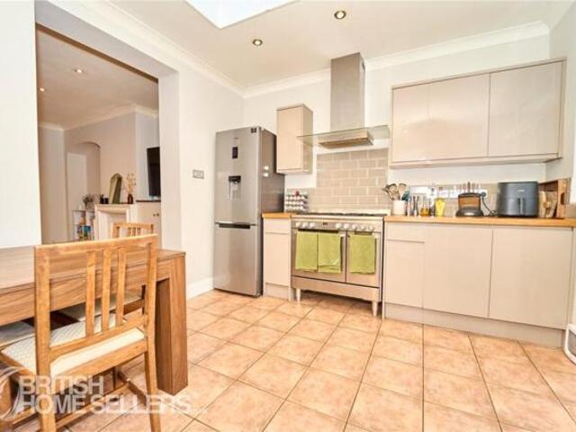 House 3 Bedroom For Sale London Greater London 740000 ELS101025314