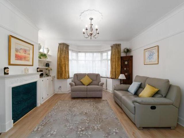 House 3 Bedroom For Sale London Greater London 800000 ELS100579161