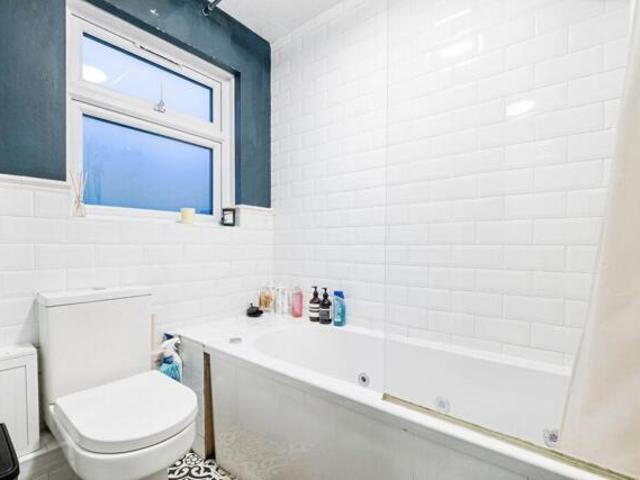 House 3 Bedroom For Sale Londres Greater London 400000 ES100855041