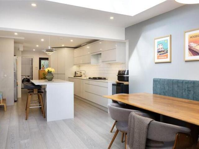 House 3 Bedroom For Sale Londres Greater London 845000 ES98504013