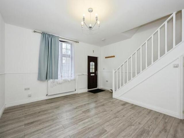 House 3 Bedroom For Sale Leatherhead Surrey 465000 ES101059860