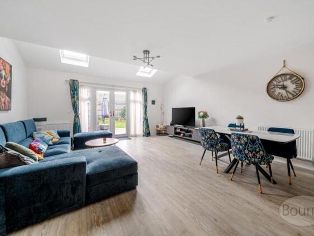 House 3 Bedroom For Sale Leatherhead Surrey 665000 ELS98903532