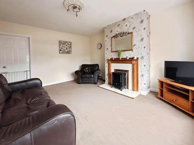 House 3 Bedroom For Sale Leeds Leeds 175000 ELS100132666