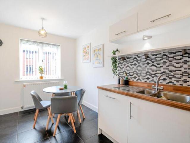 House 3 Bedroom For Sale Leeds Leeds 290000 ES100917477