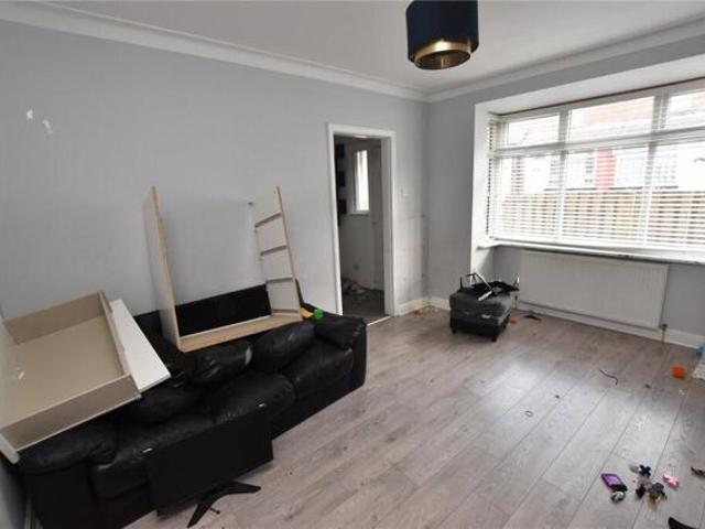 House 3 Bedroom For Sale Leeds West Yorkshire 105000 ES101675574