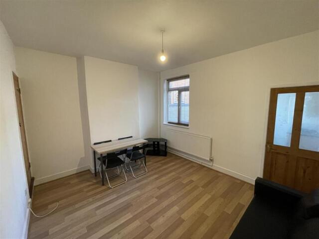 House 3 Bedroom For Sale Leicester Leicestershire 200000 ELS98718566