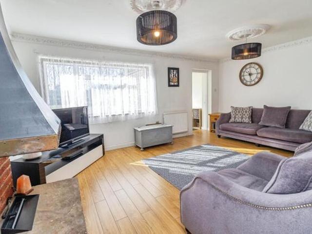 House 3 Bedroom For Sale Leighton Buzzard Central Bedfordshire 350000 ELS98930260