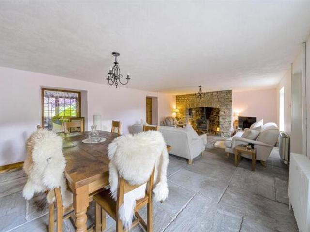 House 3 Bedroom For Sale Llandeilo Carmarthenshire 575000 ES101025270