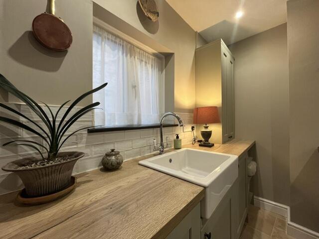 House 3 Bedroom For Sale Llandeilo Carmarthenshire 249950 ES99808654