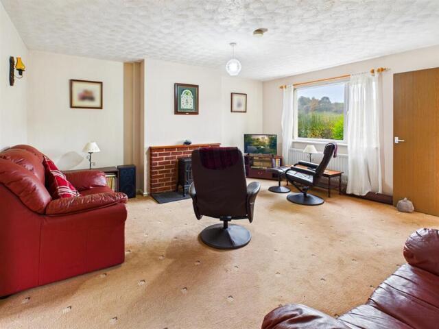 House 3 Bedroom For Sale Llanfair Caereinion Llanfair Caereinion 240000 ELS99641778