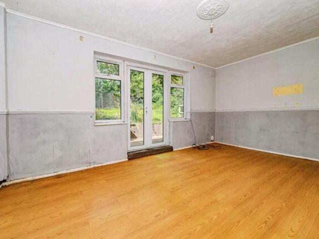 House 3 Bedroom For Sale Luton Luton 320000 ES100058003