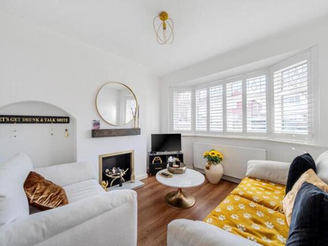 House 3 Bedroom For Sale Morden Greater London 560000 ELS99895272