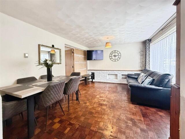 House 3 Bedroom For Sale Maidenhead Windsor And Maidenhead 450000 ELS99436863