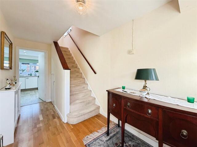 House 3 Bedroom For Sale Maidenhead Windsor And Maidenhead 500000 ELS99092749