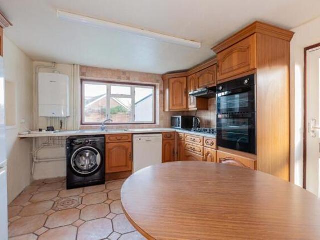 House 3 Bedroom For Sale Maidenhead Windsor And Maidenhead 700000 ES100096667