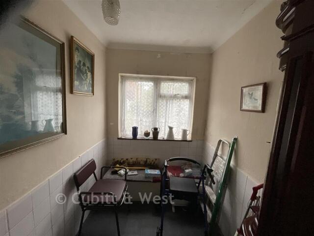 House 3 Bedroom For Sale Mitcham Great London 500000 ES99608358