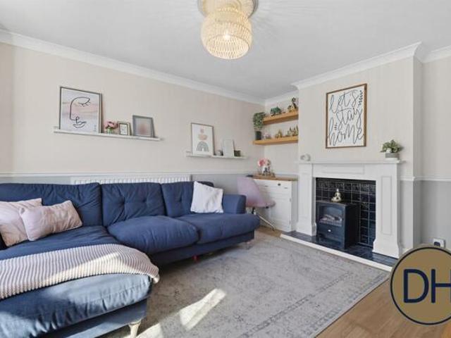 House 3 Bedroom For Sale North Weald Bassett North Weald Bassett 450000 ES99290392