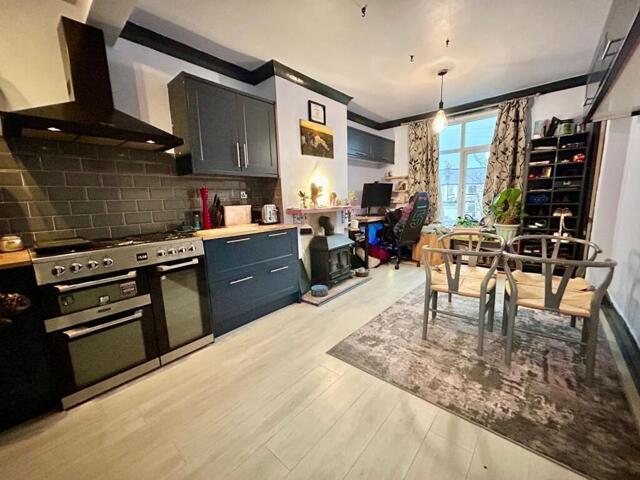 House 3 Bedroom For Sale North Yorkshire Bradford 189995 ELS98545695