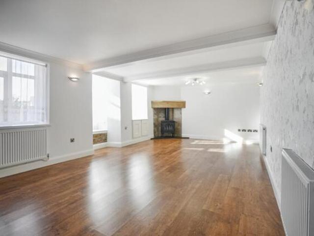 House 3 Bedroom For Sale North Yorkshire Leeds 325000 ES98903800
