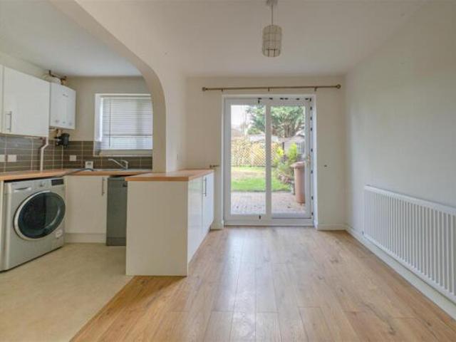 House 3 Bedroom For Sale Northampton Northamptonshire 240000 ES99436841