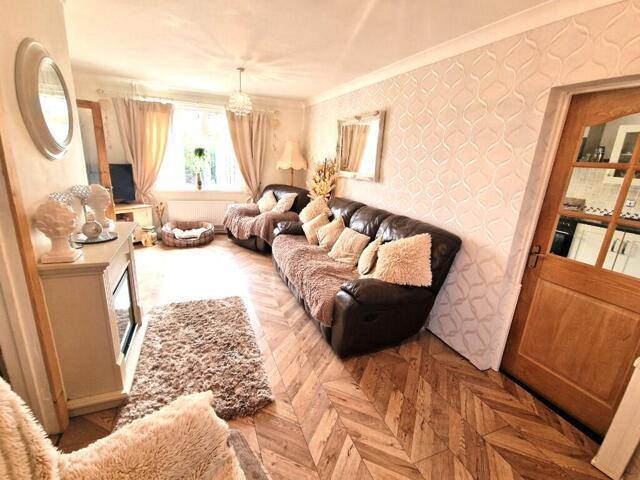 House 3 Bedroom For Sale Newport Caerphilly 260000 ES100825096