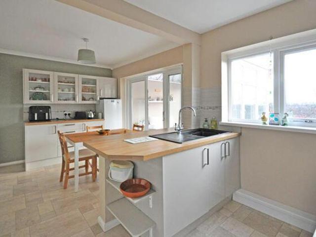 House 3 Bedroom For Sale Newport Isle Of Wight 245000 ELS101025301