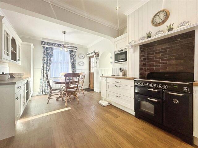 House 3 Bedroom For Sale Newport Isle Of Wight 435000 ELS99840300