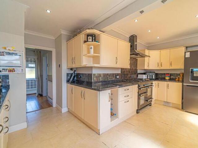 House 3 Bedroom For Sale Newport Newport 220000 ES100191794