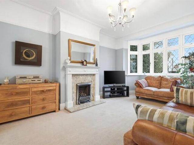 House 3 Bedroom For Sale Southend On Sea Southend on Sea 500000 ELS101931960