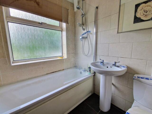 House 3 Bedroom For Sale Solihull Solihull 240000 ES99130360
