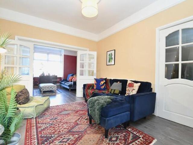 House 3 Bedroom For Sale Salford Salford 300000 ELS100987814